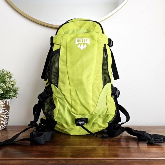 Quest | Bags | Quest H2o Lime Green Outdoor Hydration Backpack 2l ...